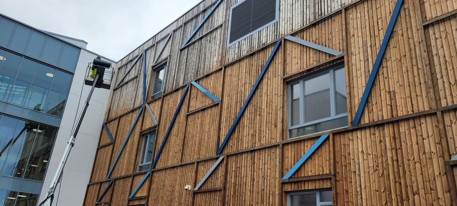 Lerk og furu - Oslo & Omegn Fasadevask AS